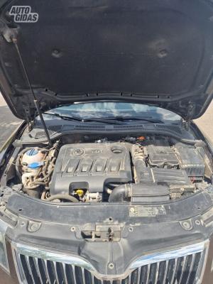 Brown Skoda SuperB 2013 in Utena, with an engine capacity of 2.00 L and mileage of 158 thousand km for 7999 €, photo 16 on AUTOMOTO.COM.LV