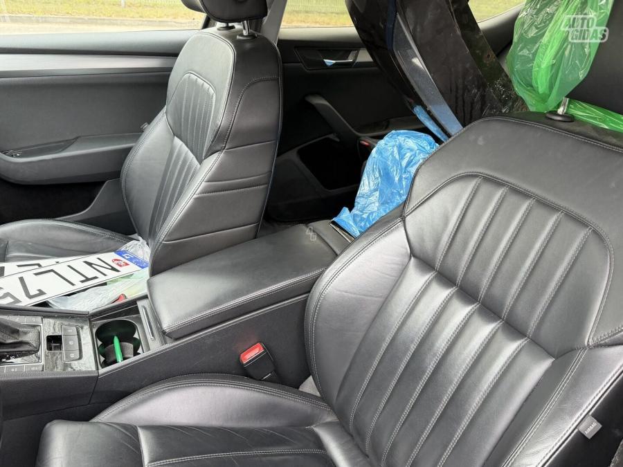Brūns Skoda SuperB 2016 Panevēža, ar dzinēja tilpumu 2.00 L un nobraukumu 346 tūkst. km par 5950 €, foto 14 vietnē AUTOMOTO.COM.LV