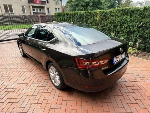 Brūns Skoda SuperB 2016 Viļņa, ar dzinēja tilpumu 1.98 L un nobraukumu 153 tūkst. km par 12500 €, foto 6 vietnē AUTOMOTO.COM.LV