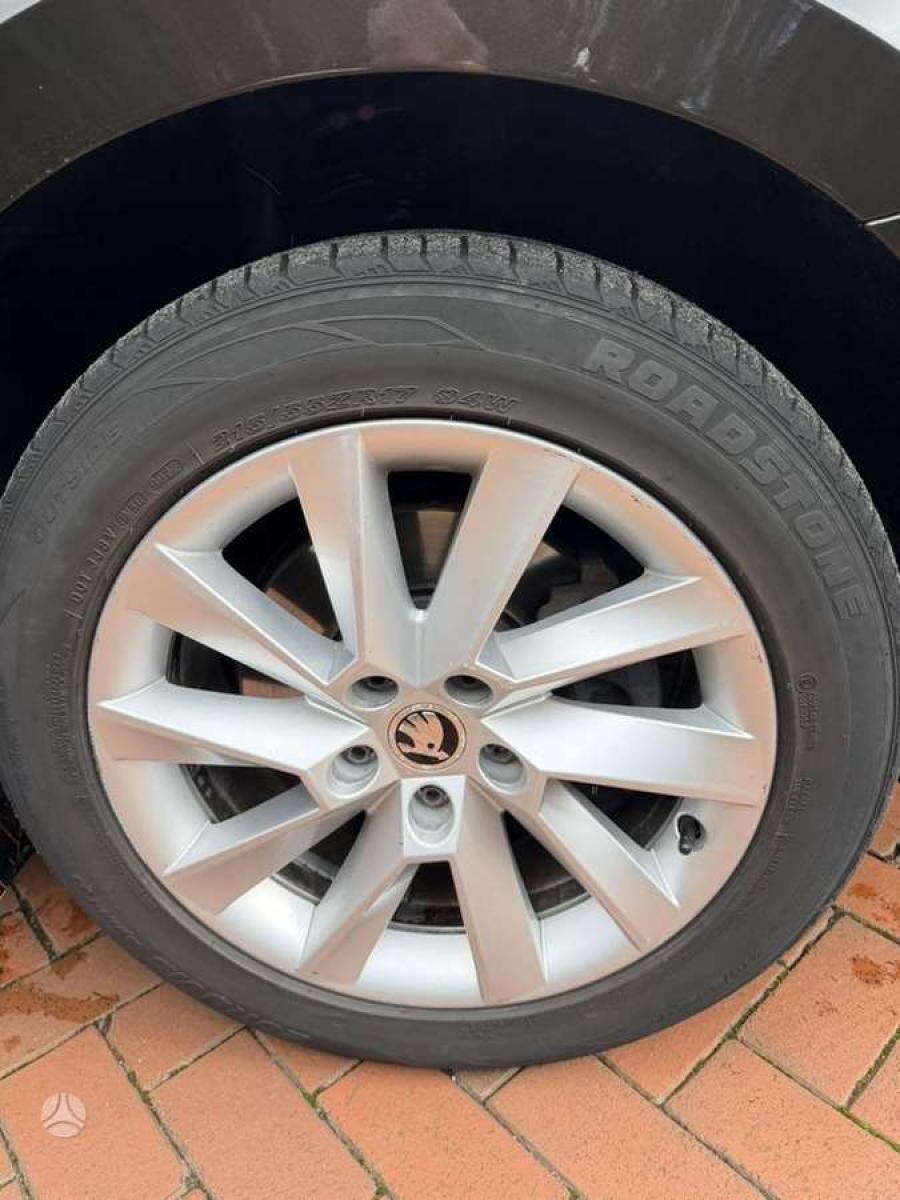 Brown Skoda SuperB 2016 in Vilnius, with an engine capacity of 1.98 L and mileage of 153 thousand km for 12500 €, photo 11 on AUTOMOTO.COM.LV