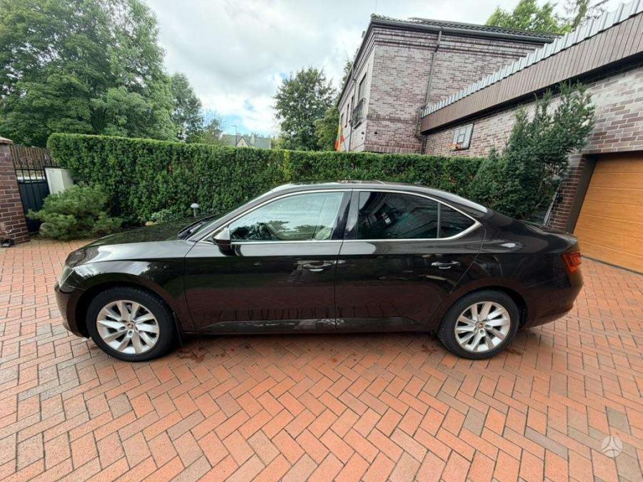 Brown Skoda SuperB 2016 in Vilnius, with an engine capacity of 1.98 L and mileage of 153 thousand km for 12500 €, photo 13 on AUTOMOTO.COM.LV