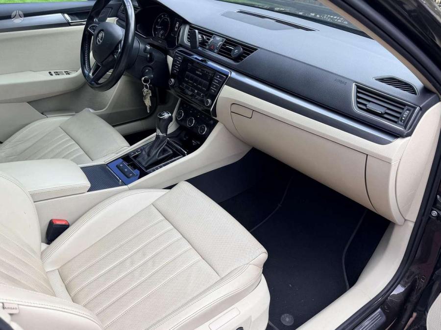 Brown Skoda SuperB 2016 in Vilnius, with an engine capacity of 1.98 L and mileage of 153 thousand km for 12500 €, photo 20 on AUTOMOTO.COM.LV