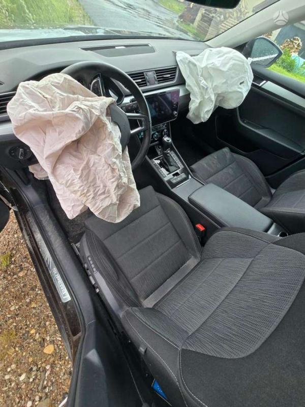 Brūns Skoda SuperB 2017 Alīta, ar dzinēja tilpumu 1.40 L un nobraukumu 111 tūkst. km par 3300 €, foto 7 vietnē AUTOMOTO.COM.LV