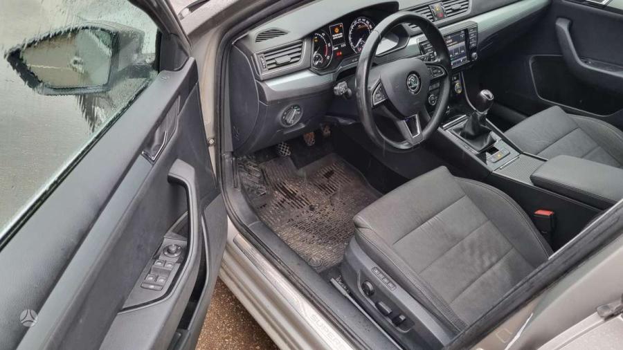 Brūns Skoda SuperB 2017 Kauņa, ar dzinēja tilpumu 1.97 L un nobraukumu 164 tūkst. km par 9500 €, foto 7 vietnē AUTOMOTO.COM.LV
