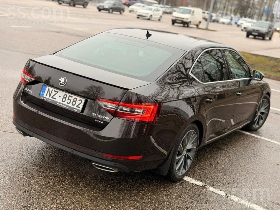 Brown Skoda SuperB 2018 in Riga, with an engine capacity of 2.00 L and mileage of 167 thousand km for 16900 €, photo 2 on AUTOMOTO.COM.LV