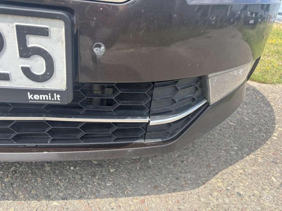 Brūns Skoda SuperB 2019 Viļņa, ar dzinēja tilpumu 1.50 L un nobraukumu 166 tūkst. km par 13500 €, foto 30 vietnē AUTOMOTO.COM.LV