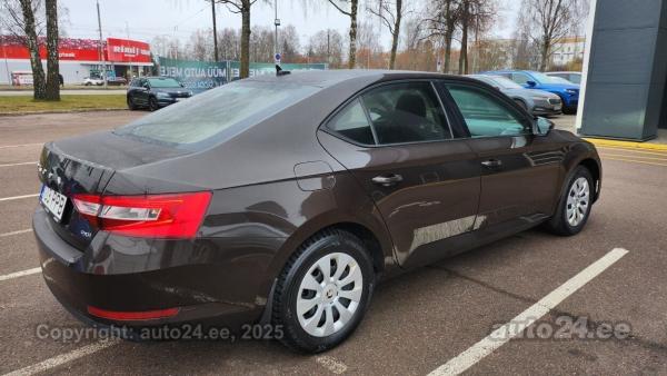 Brown Skoda SuperB 2020 in Tallinn, with an engine capacity of 2.00 L and mileage of 200 thousand km for 17400 €, photo 10 on AUTOMOTO.COM.LV