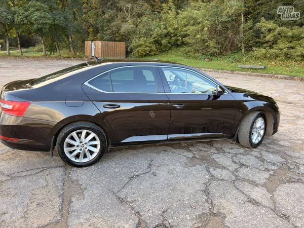 Brūns Skoda SuperB 2020 Kauņa, ar dzinēja tilpumu 2.00 L un nobraukumu 139 tūkst. km par 17000 €, foto 7 vietnē AUTOMOTO.COM.LV