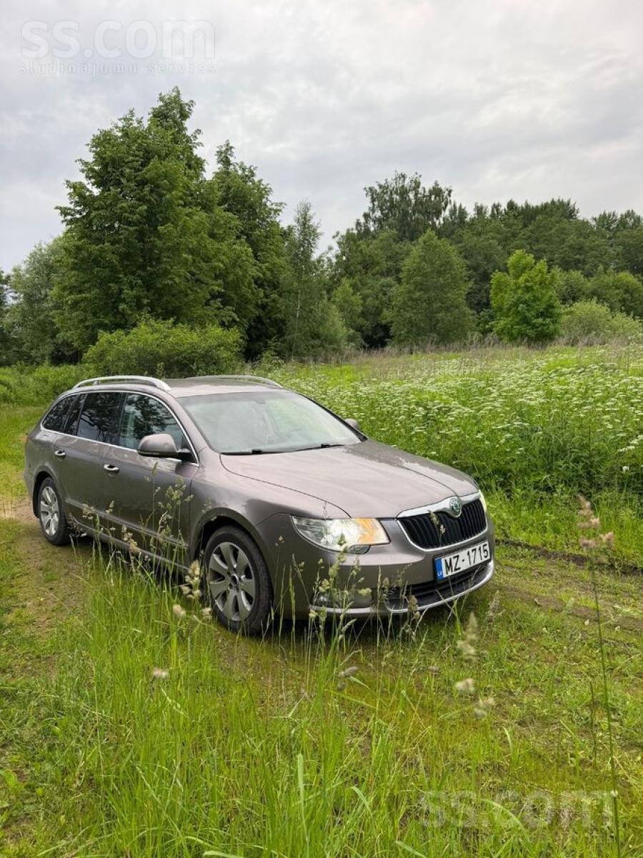 Brown Skoda SuperB 2010 in Riga, with an engine capacity of 2.00 L and mileage of 366 thousand km for 2000 €, photo 1 on AUTOMOTO.COM.LV