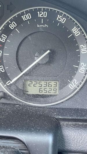 Brūns Skoda SuperB 2008 Viļņa, ar dzinēja tilpumu 1.90 L un nobraukumu 225 tūkst. km par 1300 €, foto 15 vietnē AUTOMOTO.COM.LV