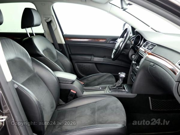 Brūns Skoda SuperB 2008 Tallina, ar dzinēja tilpumu 2.00 L un nobraukumu 188 tūkst. km par 3999 €, foto 6 vietnē AUTOMOTO.COM.LV