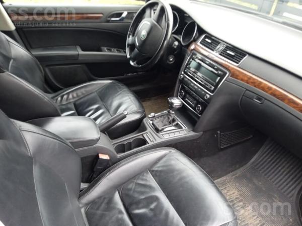 Brown Skoda SuperB 2008 in Riga, with an engine capacity of 1.80 L and mileage of 256 thousand km for 4450 €, photo 5 on AUTOMOTO.COM.LV