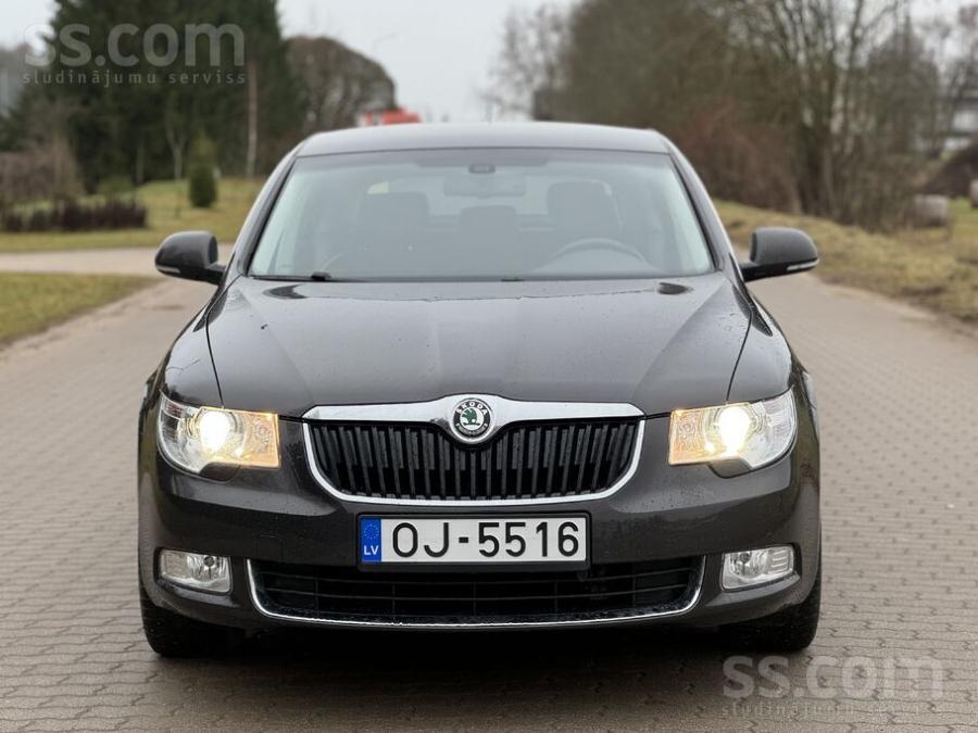 Brown Skoda SuperB 2009 in Valmiera, with an engine capacity of 1.80 L and mileage of 216 thousand km for 5690 €, photo 2 on AUTOMOTO.COM.LV