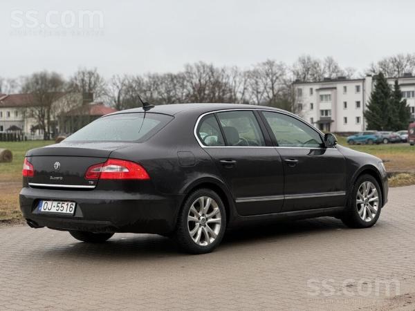 Brūns Skoda SuperB 2009 Valmiera, ar dzinēja tilpumu 1.80 L un nobraukumu 216 tūkst. km par 5690 €, foto 4 vietnē AUTOMOTO.COM.LV