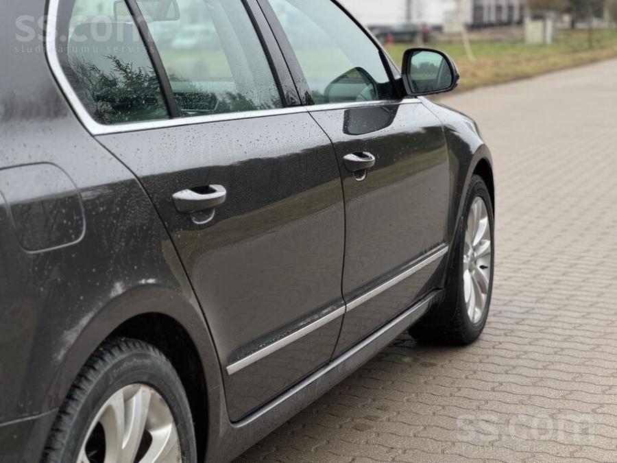 Brown Skoda SuperB 2009 in Valmiera, with an engine capacity of 1.80 L and mileage of 216 thousand km for 5690 €, photo 5 on AUTOMOTO.COM.LV