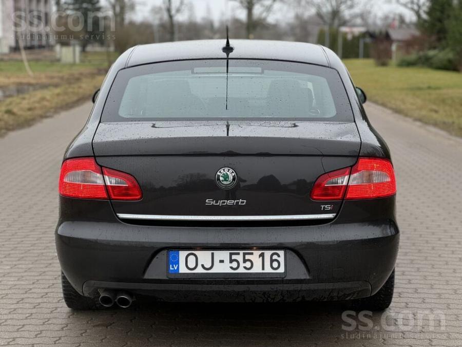 Brown Skoda SuperB 2009 in Valmiera, with an engine capacity of 1.80 L and mileage of 216 thousand km for 5690 €, photo 6 on AUTOMOTO.COM.LV