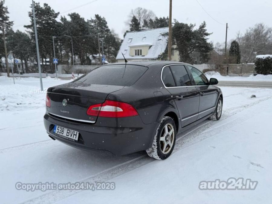 Brown Skoda SuperB 2009 in Tallinn, with an engine capacity of 2.00 L and mileage of 337 thousand km for 2990 €, photo 3 on AUTOMOTO.COM.LV