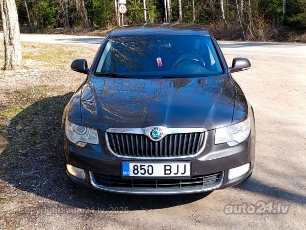 Brūns Skoda SuperB 2010 Narva, ar dzinēja tilpumu 2.00 L un nobraukumu 285 tūkst. km par 4200 €, foto 1 vietnē AUTOMOTO.COM.LV