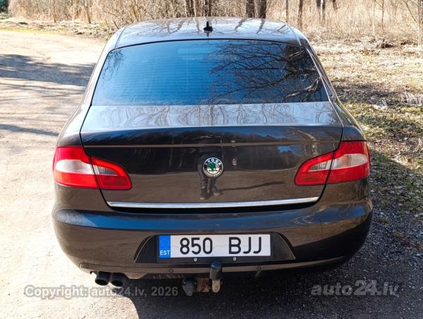 Brūns Skoda SuperB 2010 Narva, ar dzinēja tilpumu 2.00 L un nobraukumu 285 tūkst. km par 4200 €, foto 5 vietnē AUTOMOTO.COM.LV