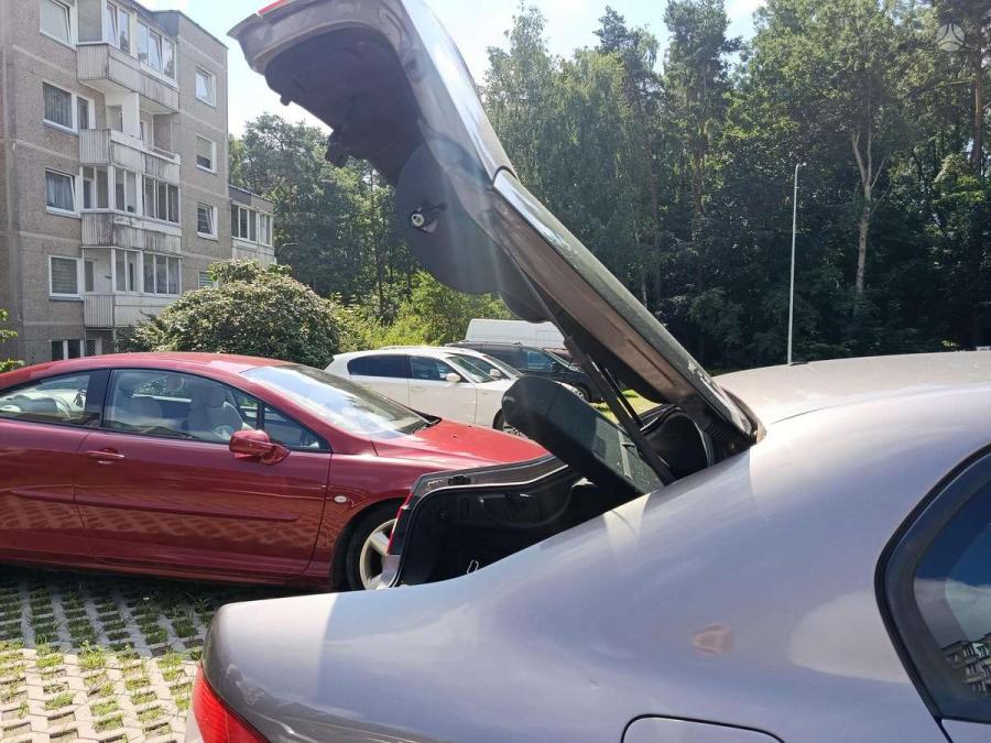 Brūns Skoda SuperB 2011 Viļņa, ar dzinēja tilpumu 1.80 L un nobraukumu 164 tūkst. km par 1500 €, foto 15 vietnē AUTOMOTO.COM.LV