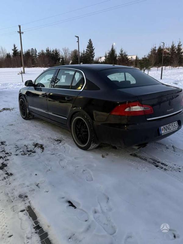 Brown Skoda SuperB 2013 in Alytus, with an engine capacity of 2.00 L and mileage of 349 thousand km for 4850 €, photo 3 on AUTOMOTO.COM.LV