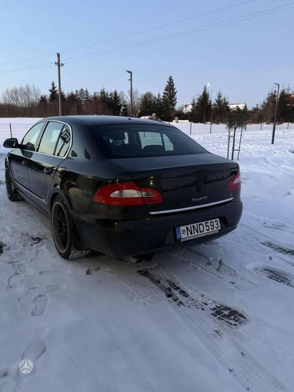 Brown Skoda SuperB 2013 in Alytus, with an engine capacity of 2.00 L and mileage of 349 thousand km for 4850 €, photo 4 on AUTOMOTO.COM.LV