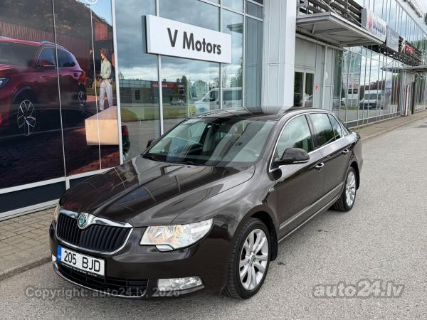 Brown Skoda SuperB 2013 in Viljandi, with an engine capacity of 1.80 L and mileage of 136 thousand km for 7290 €, photo 1 on AUTOMOTO.COM.LV