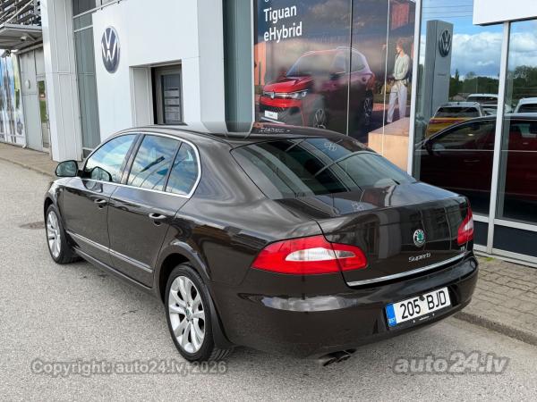 Brown Skoda SuperB 2013 in Viljandi, with an engine capacity of 1.80 L and mileage of 136 thousand km for 7290 €, photo 3 on AUTOMOTO.COM.LV