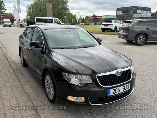 Brown Skoda SuperB 2013 in Viljandi, with an engine capacity of 1.80 L and mileage of 136 thousand km for 7290 €, photo 6 on AUTOMOTO.COM.LV