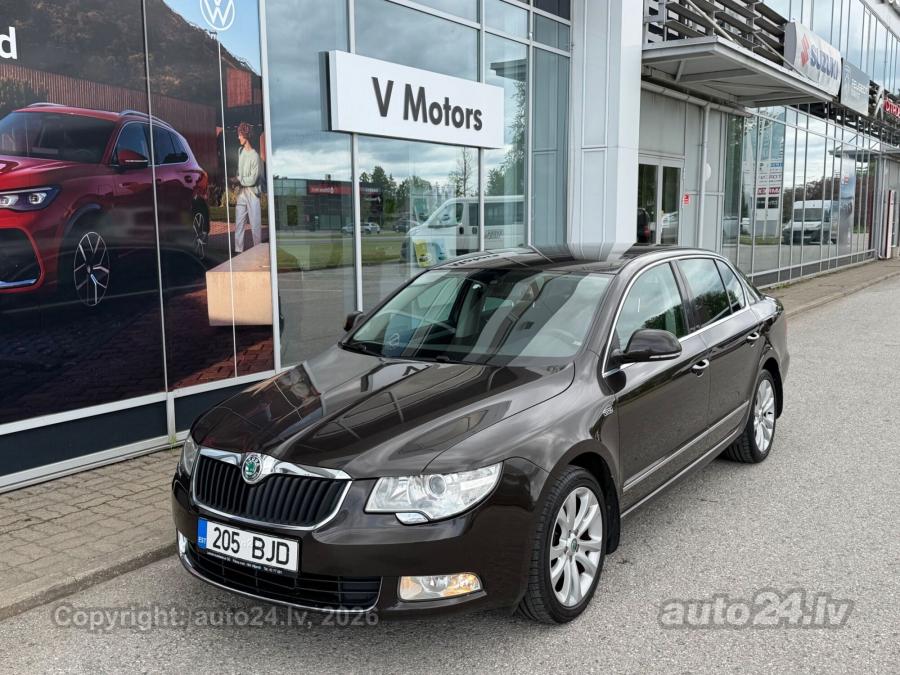 Brown Skoda SuperB 2013 in Viljandi, with an engine capacity of 1.80 L and mileage of 136 thousand km for 7290 €, photo 13 on AUTOMOTO.COM.LV