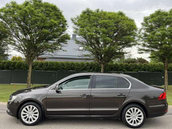 Brūns Skoda SuperB 2014 Viļņa, ar dzinēja tilpumu 2.00 L un nobraukumu 350 tūkst. km par 5950 €, foto 3 vietnē AUTOMOTO.COM.LV