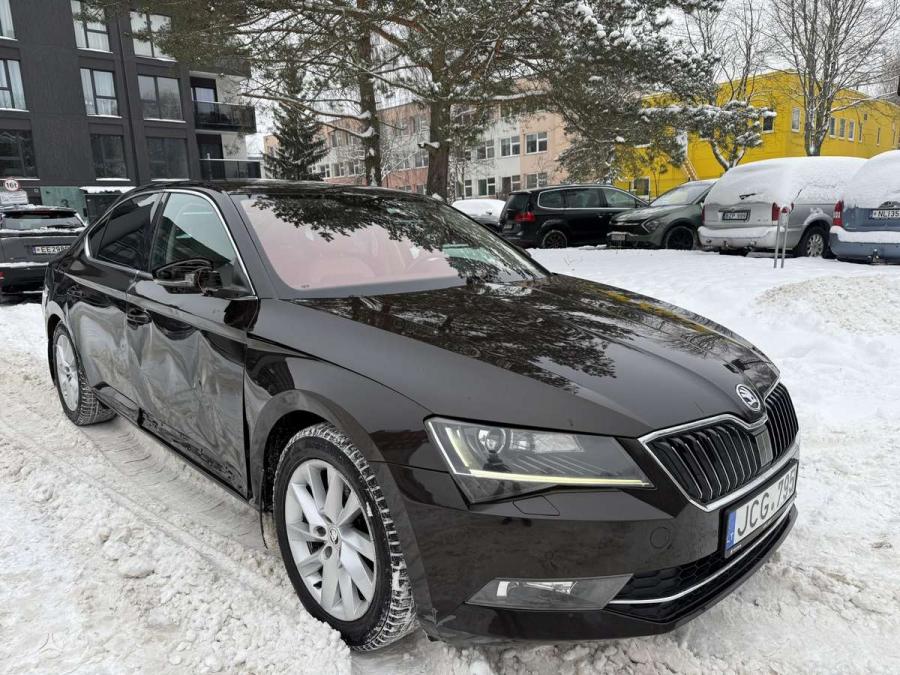 Brūns Skoda SuperB 2016 Viļņa, ar dzinēja tilpumu 1.99 L un nobraukumu 204 tūkst. km par 8800 €, foto 3 vietnē AUTOMOTO.COM.LV
