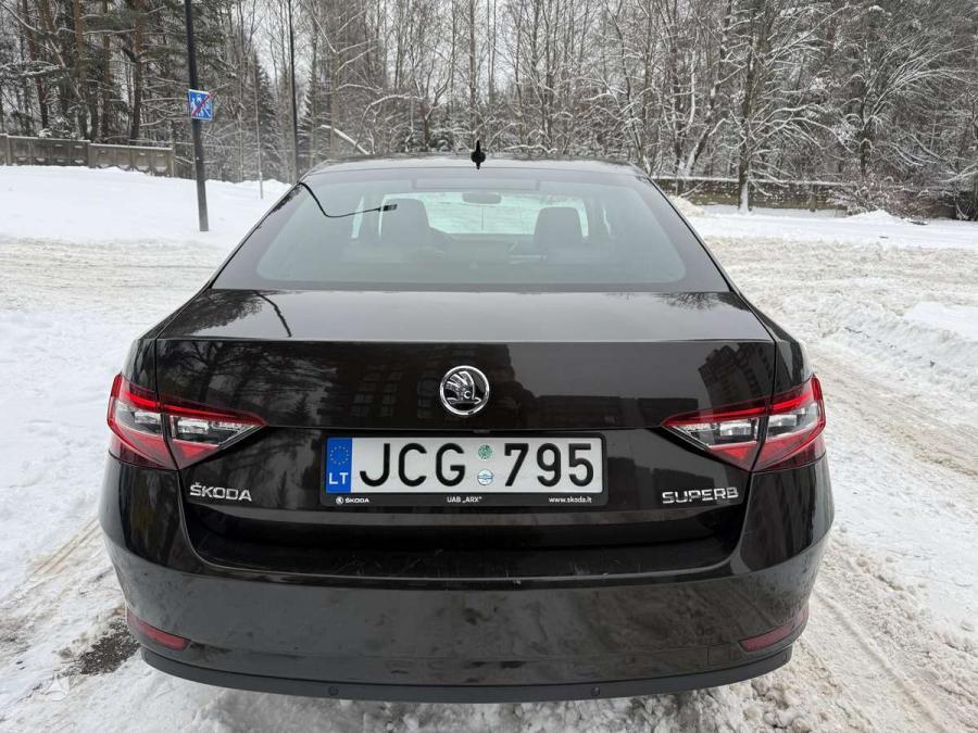 Brūns Skoda SuperB 2016 Viļņa, ar dzinēja tilpumu 1.99 L un nobraukumu 204 tūkst. km par 8800 €, foto 4 vietnē AUTOMOTO.COM.LV
