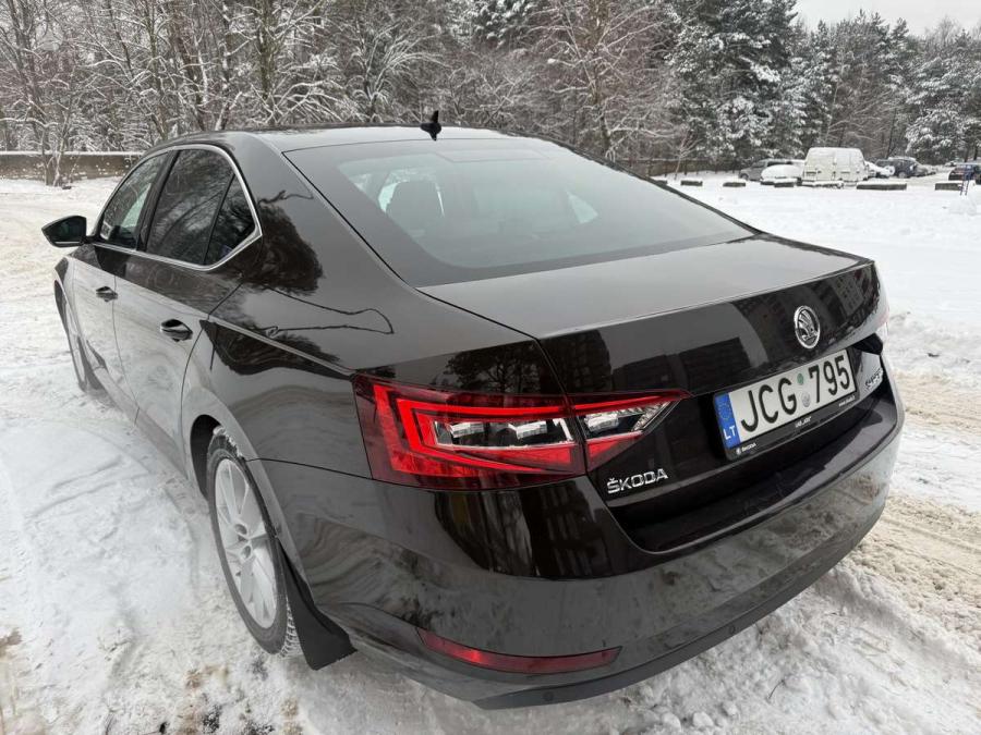 Brown Skoda SuperB 2016 in Vilnius, with an engine capacity of 2.00 L and mileage of 204 thousand km for 8800 €, photo 6 on AUTOMOTO.COM.LV