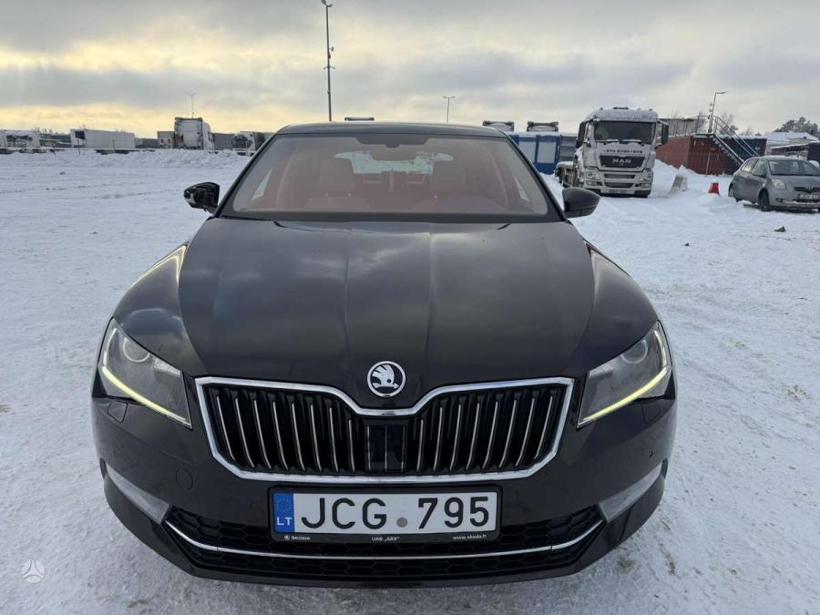Brown Skoda SuperB 2016 in Vilnius, with an engine capacity of 2.00 L and mileage of 204 thousand km for 8700 €, photo 2 on AUTOMOTO.COM.LV