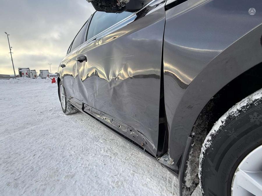 Brown Skoda SuperB 2016 in Vilnius, with an engine capacity of 2.00 L and mileage of 204 thousand km for 8700 €, photo 11 on AUTOMOTO.COM.LV