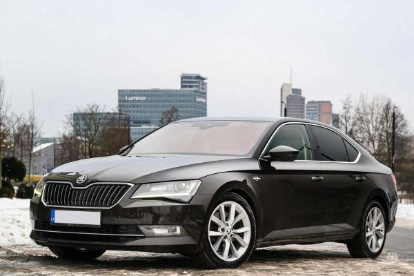 Brown Skoda SuperB 2016 in Vilnius, with an engine capacity of 2.00 L and mileage of 189 thousand km for 18000 €, photo 1 on AUTOMOTO.COM.LV