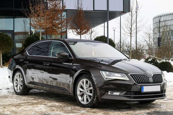 Brown Skoda SuperB 2016 in Vilnius, with an engine capacity of 2.00 L and mileage of 189 thousand km for 18000 €, photo 3 on AUTOMOTO.COM.LV