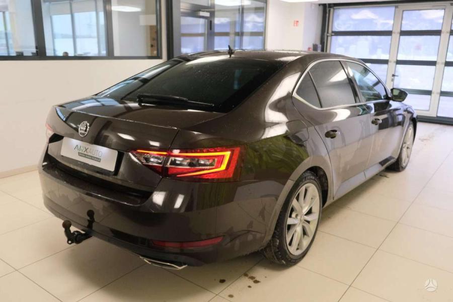 Brūns Skoda SuperB 2016 Viļņa, ar dzinēja tilpumu 2.00 L un nobraukumu 189 tūkst. km par 17600 €, foto 2 vietnē AUTOMOTO.COM.LV