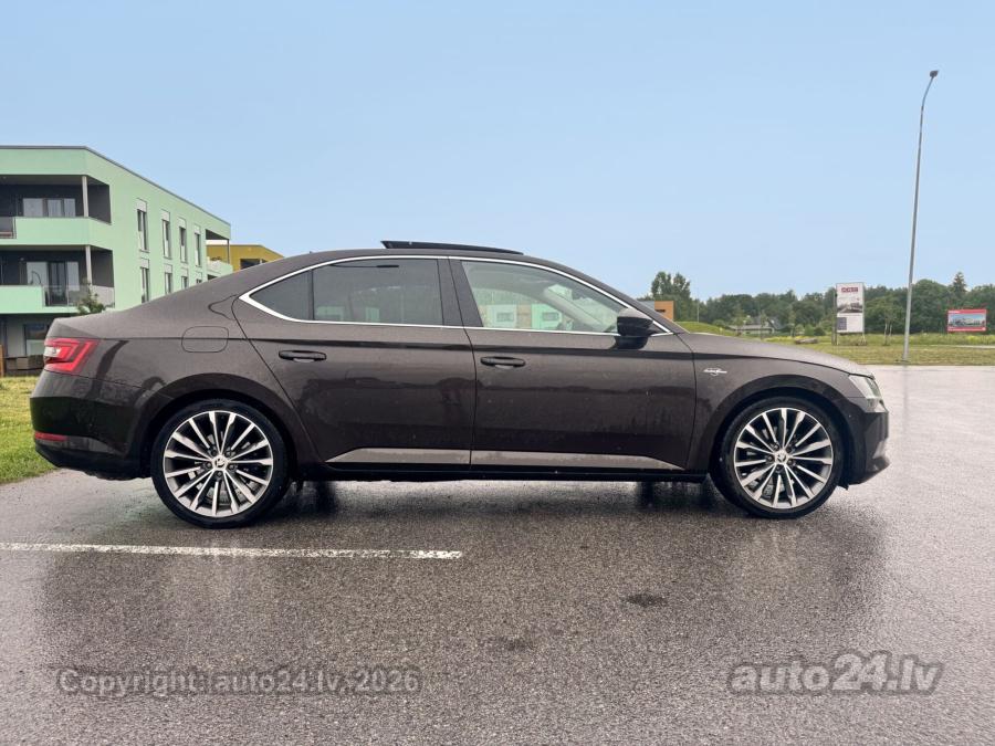 Brūns Skoda SuperB 2016 Tallina, ar dzinēja tilpumu 2.00 L un nobraukumu 160 tūkst. km par 16000 €, foto 5 vietnē AUTOMOTO.COM.LV