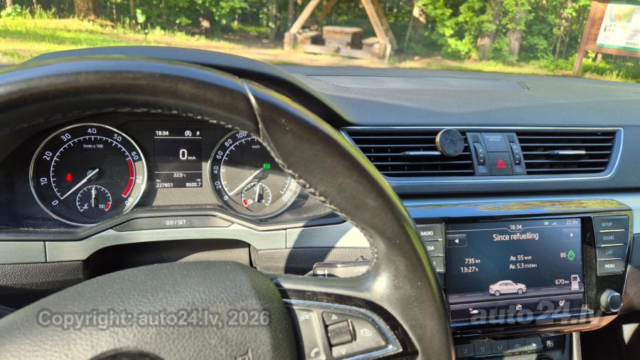 Brūns Skoda SuperB 2016 Tallina, ar dzinēja tilpumu 1.40 L un nobraukumu 228 tūkst. km par 11000 €, foto 6 vietnē AUTOMOTO.COM.LV