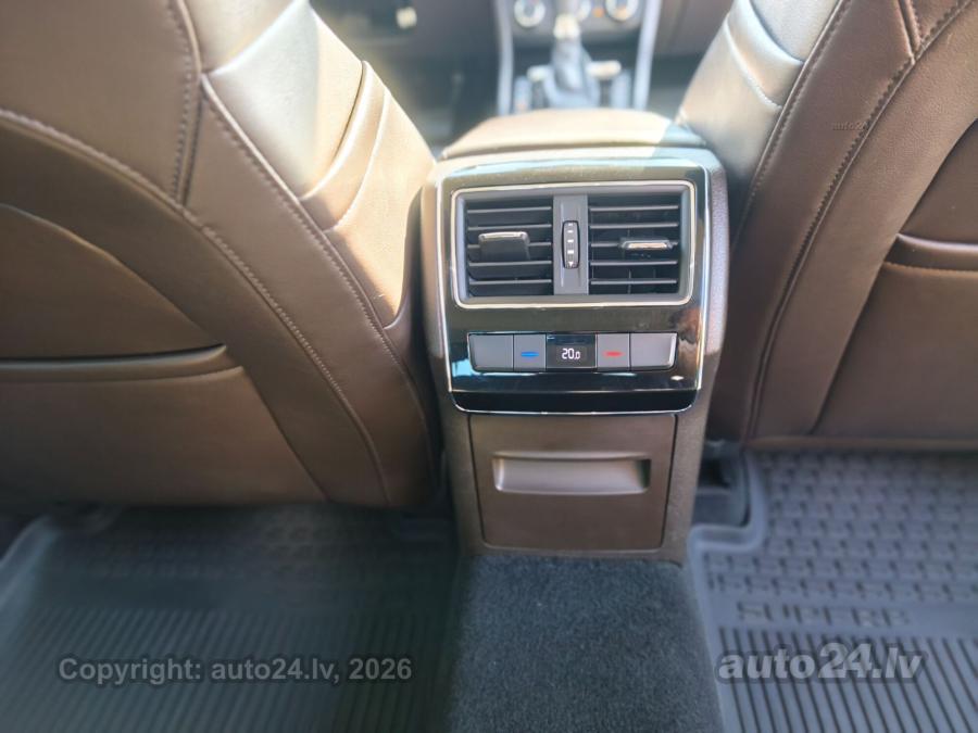 Brūns Skoda SuperB 2016 Rapla, ar dzinēja tilpumu 2.00 L un nobraukumu 258 tūkst. km par 12999 €, foto 12 vietnē AUTOMOTO.COM.LV