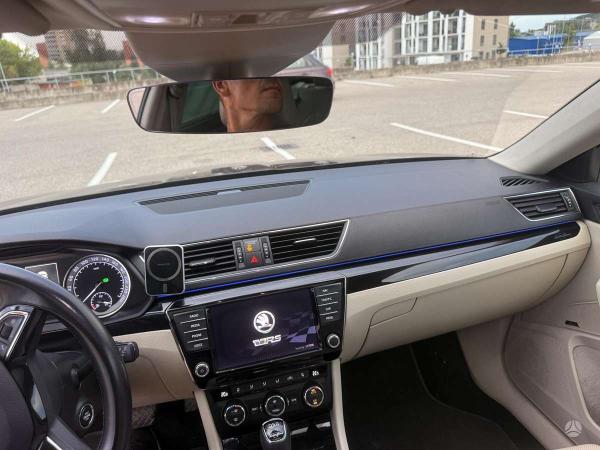 Brown Skoda SuperB 2016 in Vilnius, with an engine capacity of 2.00 L and mileage of 388 thousand km for 10300 €, photo 10 on AUTOMOTO.COM.LV