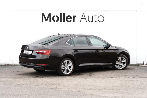 Brown Skoda SuperB 2016 in Riga, with an engine capacity of 2.00 L and mileage of 182 thousand km for 12500 €, photo 4 on AUTOMOTO.COM.LV