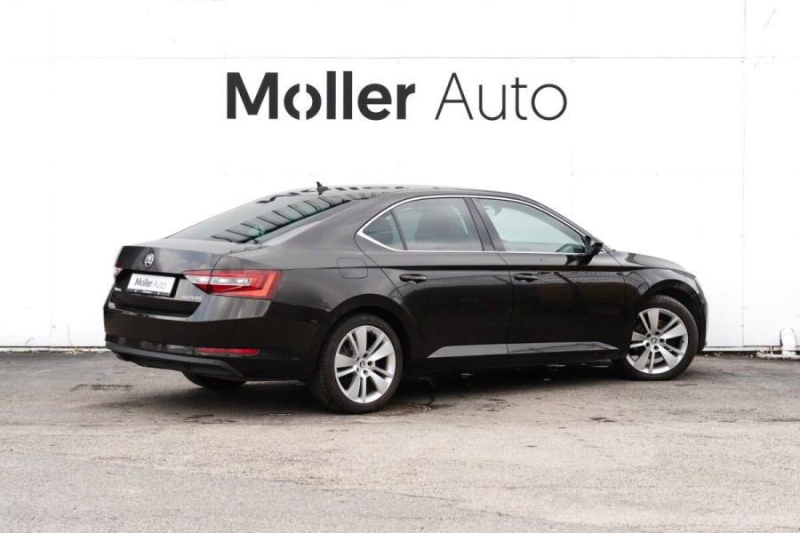 Brown Skoda SuperB 2016 in Riga, with an engine capacity of 2.00 L and mileage of 182 thousand km for 12500 €, photo 4 on AUTOMOTO.COM.LV