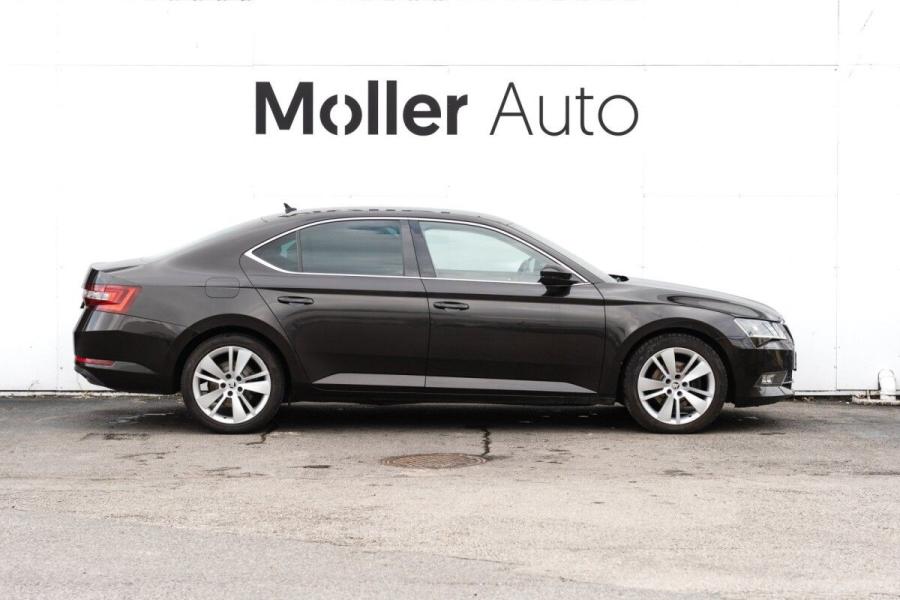 Brown Skoda SuperB 2016 in Riga, with an engine capacity of 2.00 L and mileage of 182 thousand km for 12500 €, photo 5 on AUTOMOTO.COM.LV