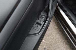Brown Skoda SuperB 2016 in Riga, with an engine capacity of 2.00 L and mileage of 182 thousand km for 12500 €, photo 10 on AUTOMOTO.COM.LV