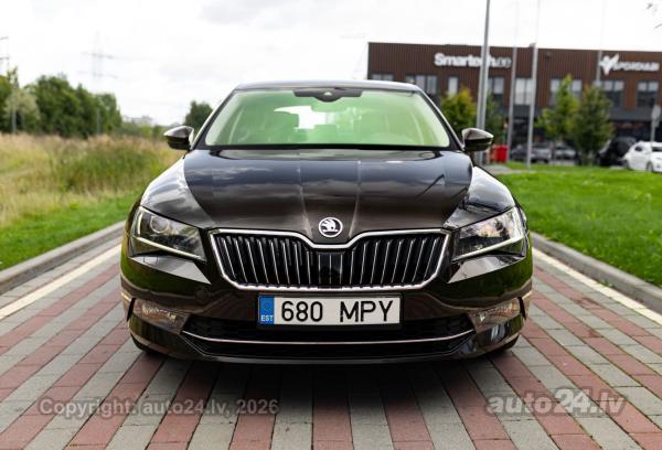 Brūns Skoda SuperB 2016 Tallina, ar dzinēja tilpumu 1.80 L un nobraukumu 130 tūkst. km par 12990 €, foto 4 vietnē AUTOMOTO.COM.LV