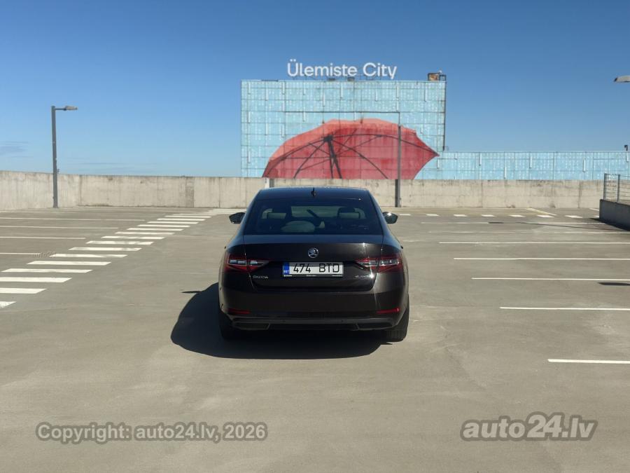 Коричневый Шкода Суперб 2017 в Таллин, объемом двигателя 1.40 л и пробегом 142 тыс. км за 15700 €, фото 8 на AUTOMOTO.COM.LV