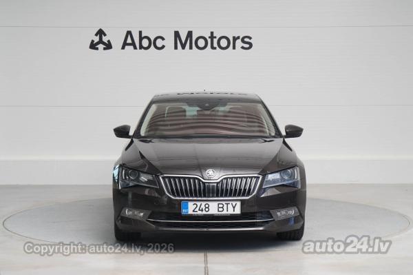 Brūns Skoda SuperB 2017 Tallina, ar dzinēja tilpumu 1.80 L un nobraukumu 146 tūkst. km par 16990 €, foto 2 vietnē AUTOMOTO.COM.LV